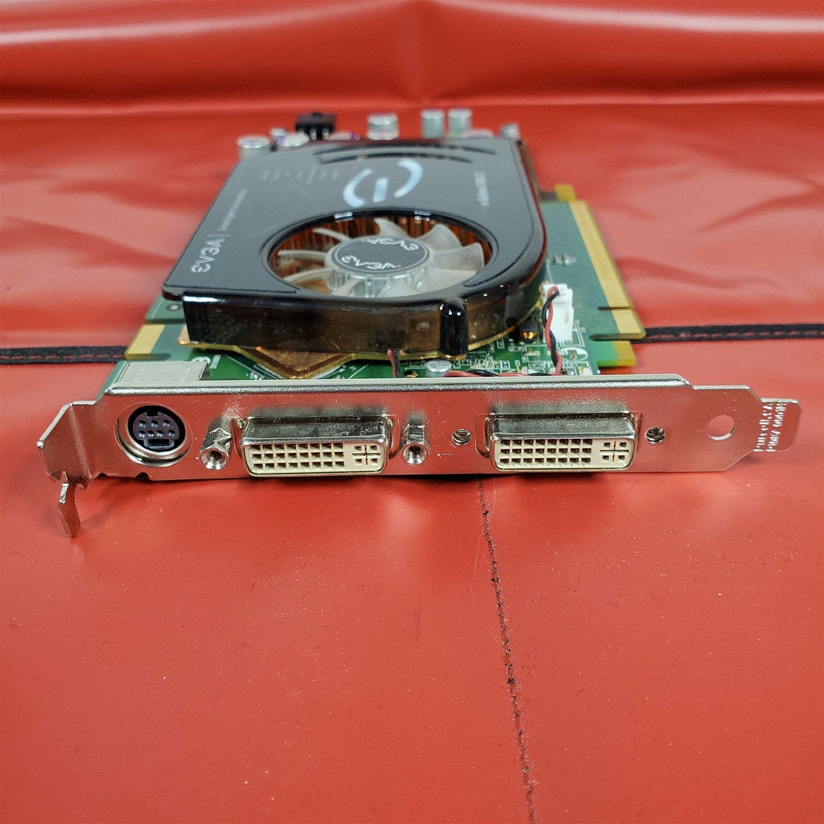 NVIDIA EVGA 256-P2-N567-AX e-GeForce 7900 GT KO SUPERCLOCKED Video Gra ...